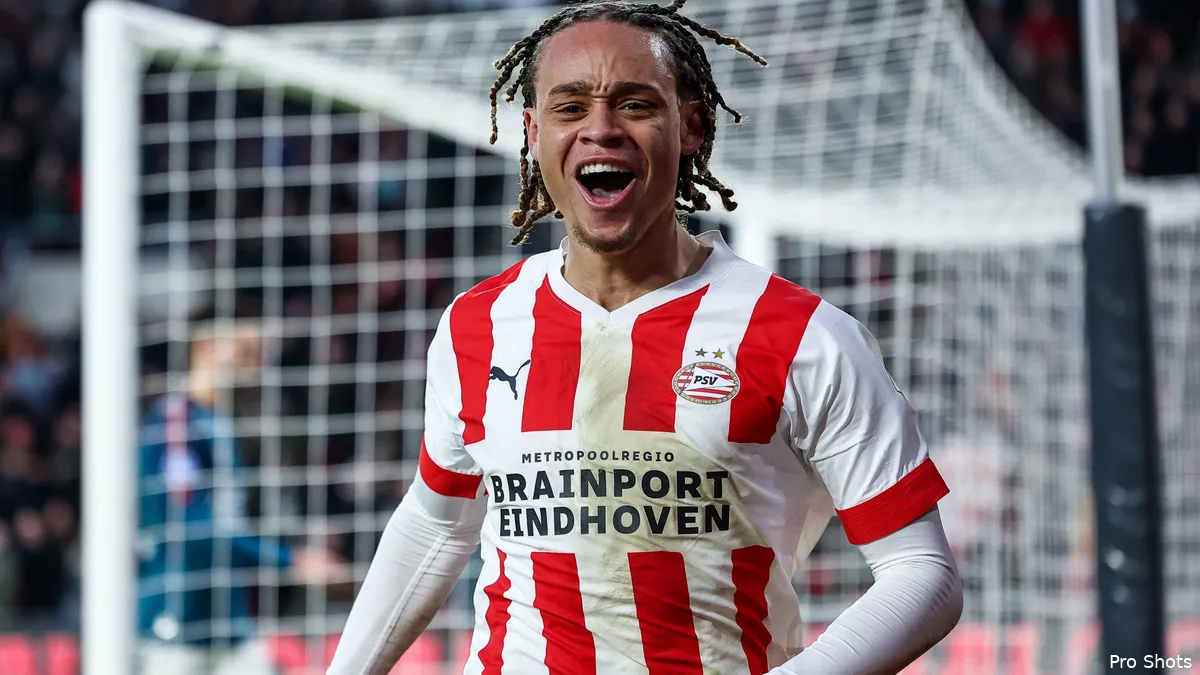 Simons verlaat trainingskamp van PSV; terugkeer bij Paris Saint-Germain ...