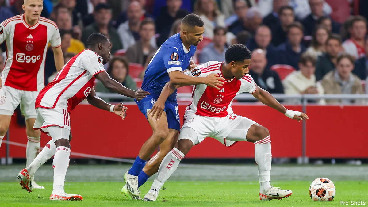NB: 'Ajax kan voortborduren op het middenveld na rust'