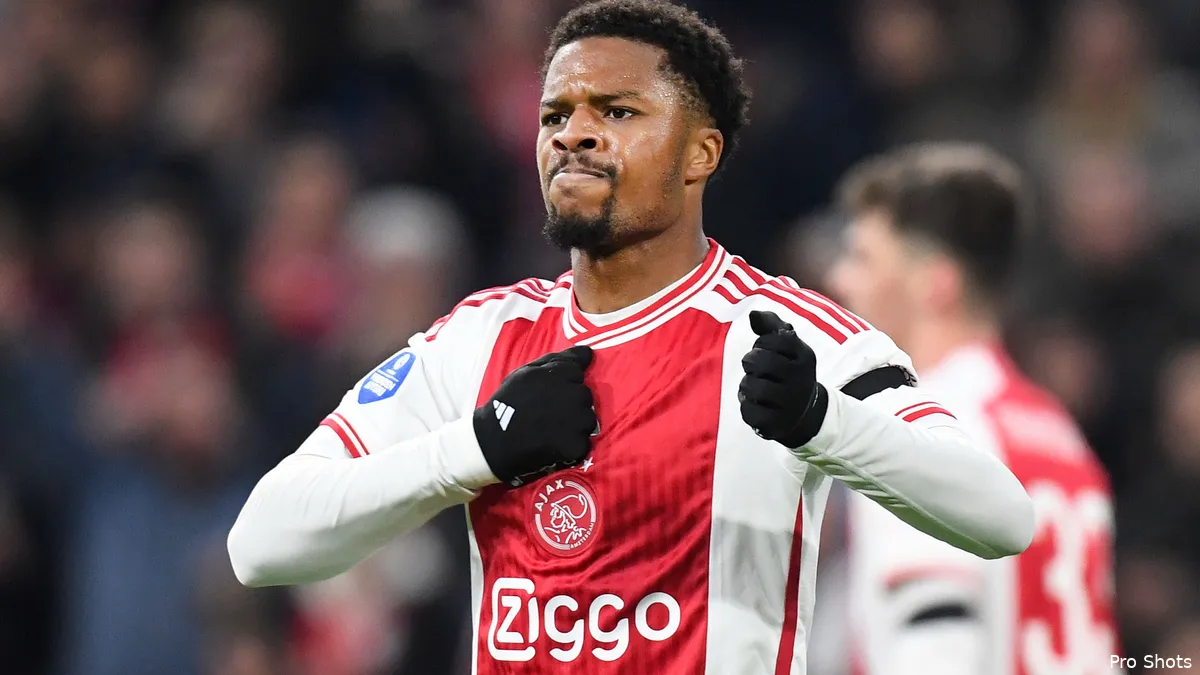 Goodijk ziet veel buitenlandse interesse voor Akpom: 'Hij staat er heel ...