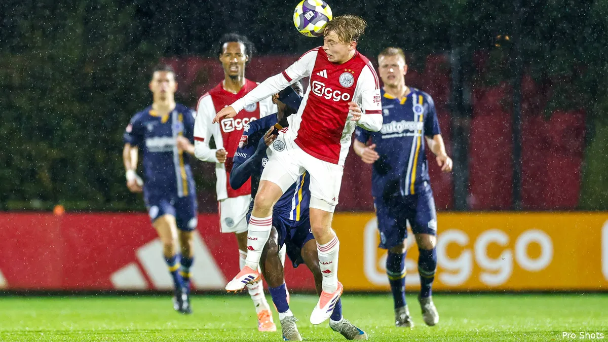 Peters zag een beter Jong Ajax: 'Dat is de eerste bouwsteen om succes ...