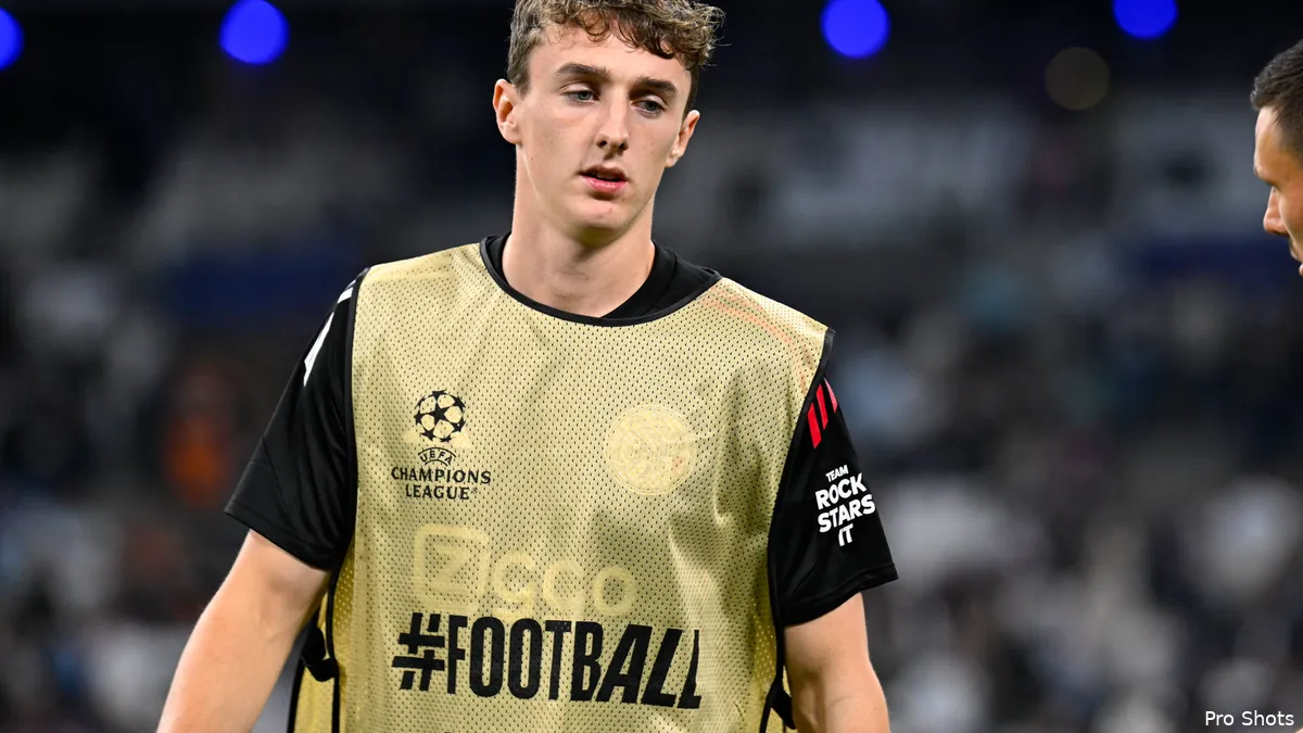 De Stelling: 'Baas moet centraal blijven; Heitinga moet kiezen tussen Sutalo en Itakura'