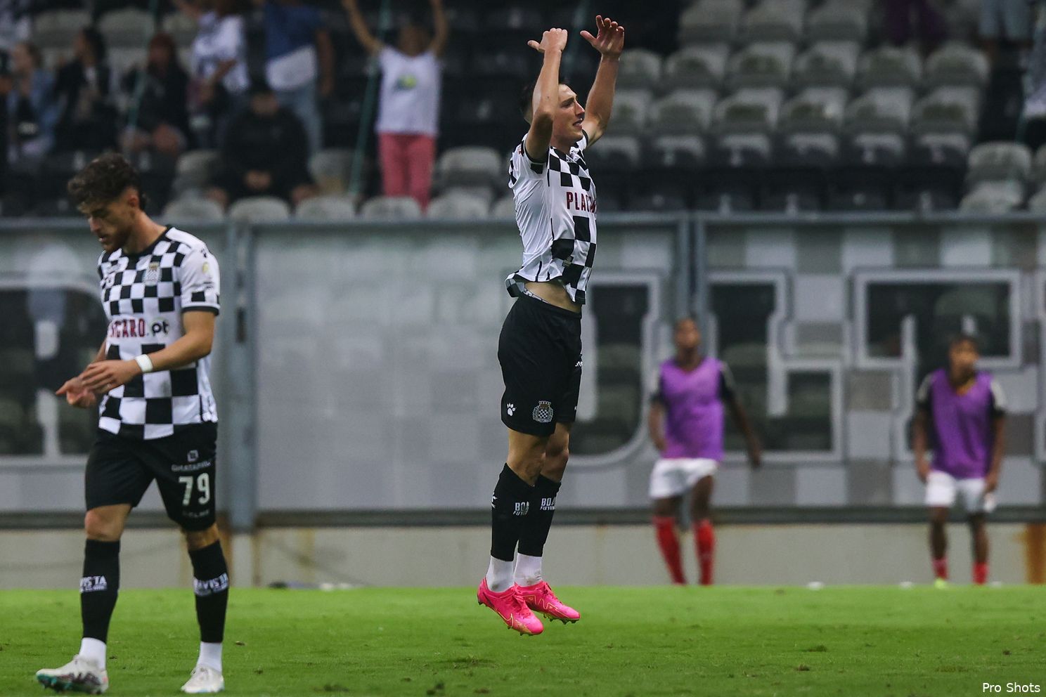 Robert Bozenik | FR12.nl