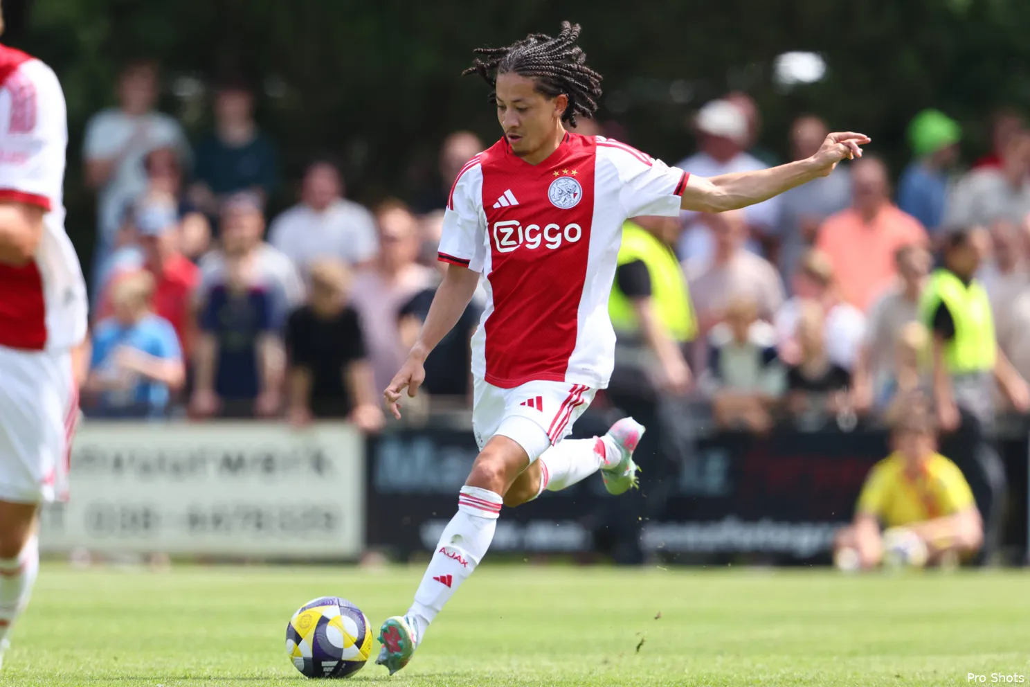 Fitz-Jim heeft zin in nieuwe seizoen: 'Moet zorgen dat Heitinga niet om ...