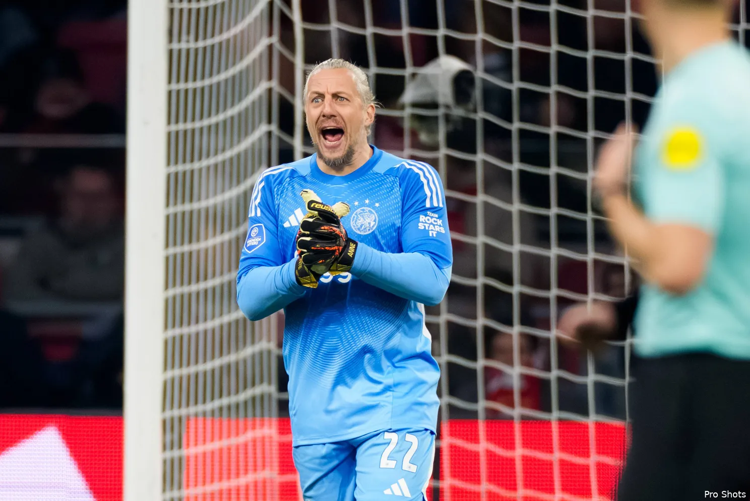 Hoe komt Pasveer aan zijn ijzeren discipline? 'Op voetbalgebied kon je ...