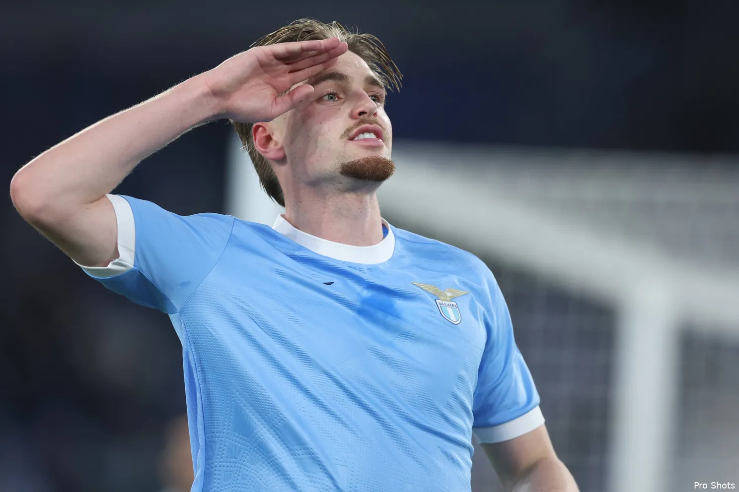 Taylor openhartig over Ajax-periode: 'Dat gaat met vallen en opstaan'