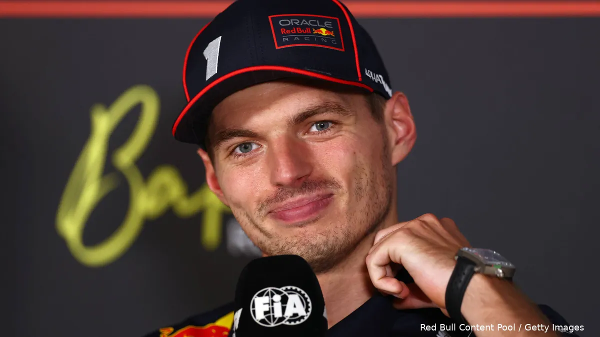 F1-analist trekt vergelijking in titelstrijd met Verstappen vorig jaar: 'Toen had Norris het ...