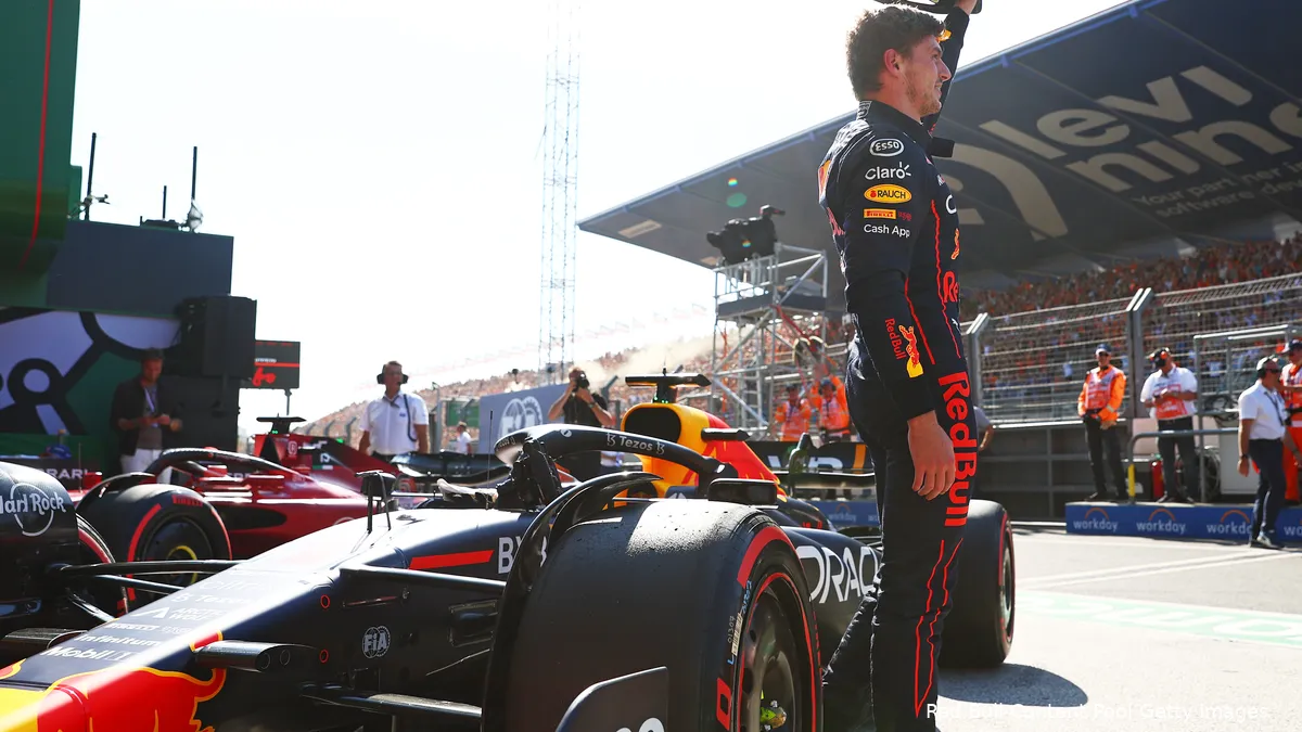 Ondertussen in F1 | Jongste zusje Verstappen viert overwinning met ...