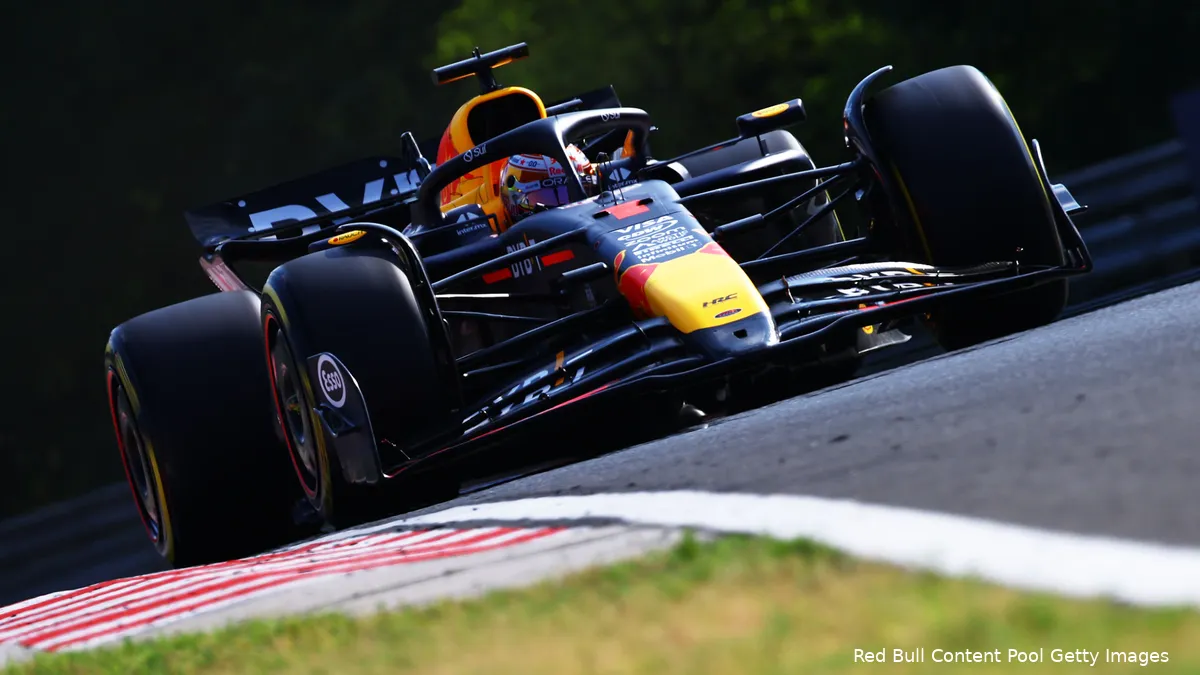 Marko noemt Verstappen 'duidelijk de beste coureur', maar: 'We hadden een probleem met graining ...