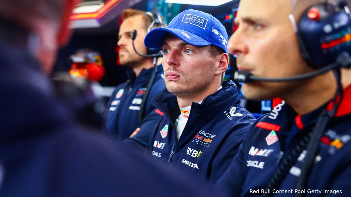 Plooij deelt radioverkeer van Verstappen: 'Was het enige dat hij aan Lambiase vroeg' | F1Maximaal.nl