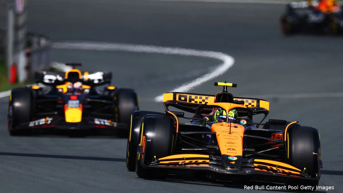 Verstappen wijst grootste tekortkoming van de RB20 aan: 'Dat is de laatste tijd altijd zo ...