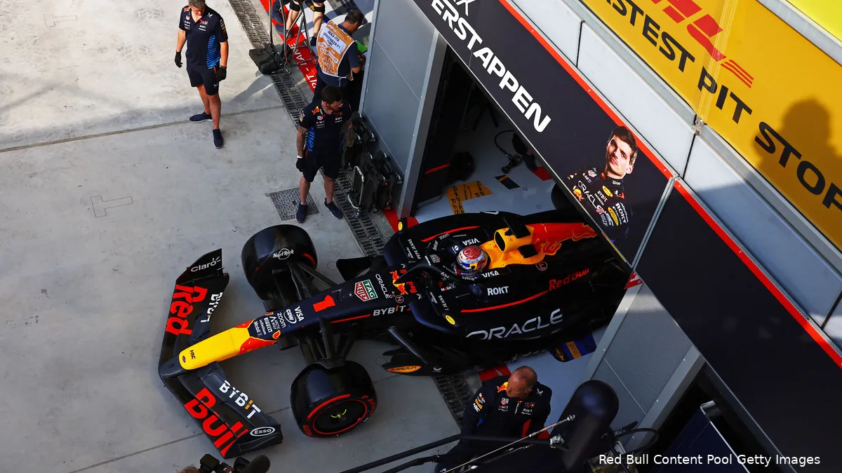 Tung legt duidelijk uit hoe Verstappen te werk gaat: 'Dit is waar Max naar verwijst' | F1Maximaal.nl