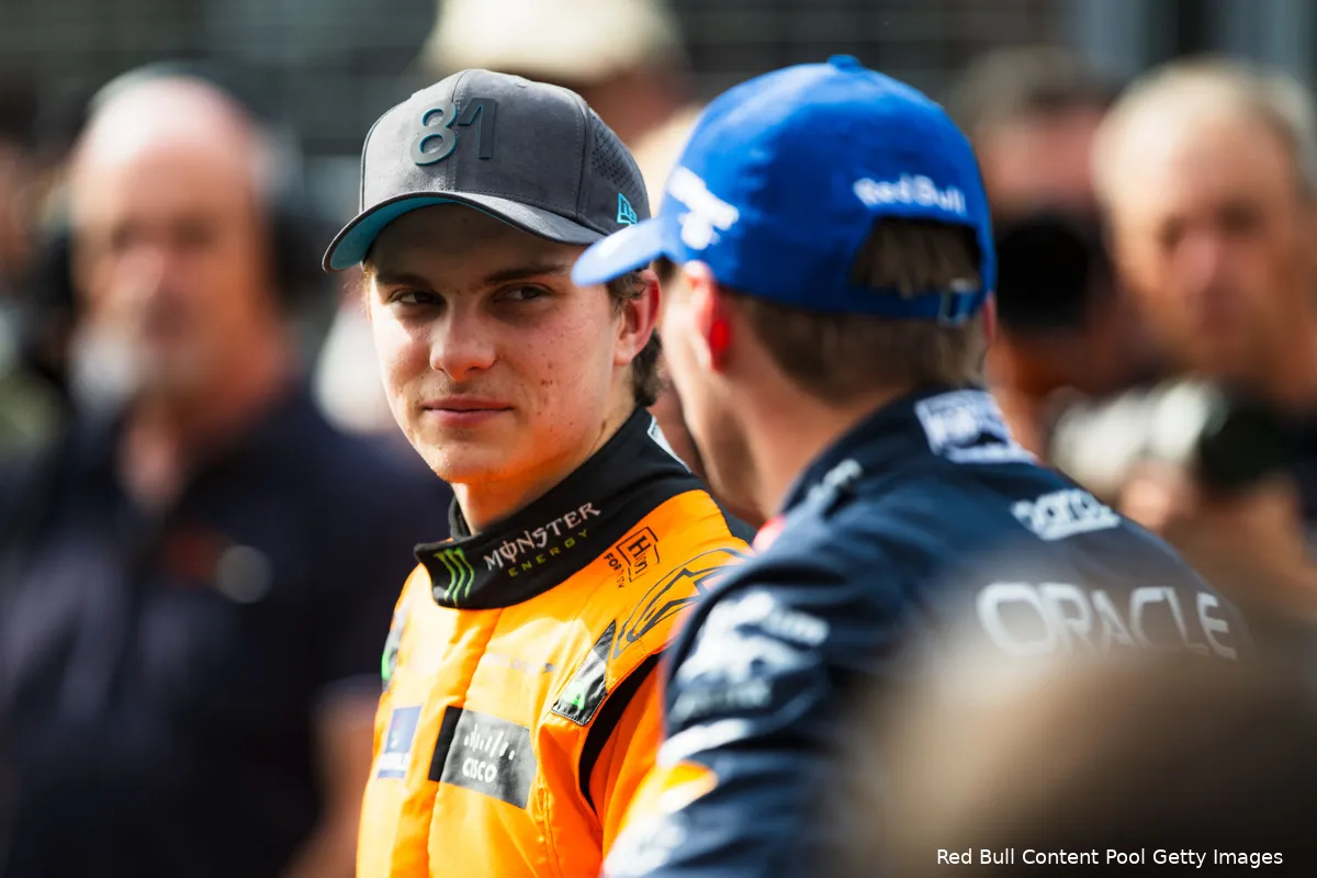 max verstappen oscar piastri 12