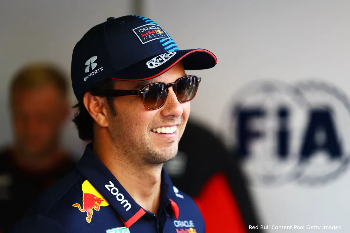 Pérez denkt dat het lek bij Red Bull boven is: 'We gaan de juiste kant ...