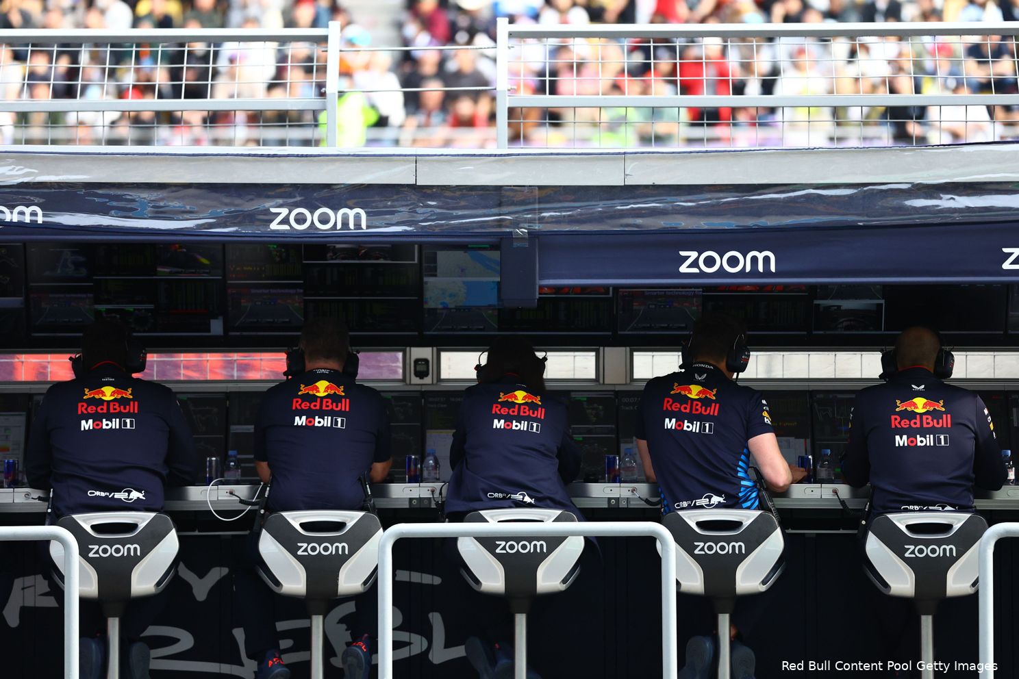 Kalff ziet andere hoofdzaken voor Red Bull: 'Ze slaan al twee races de ...