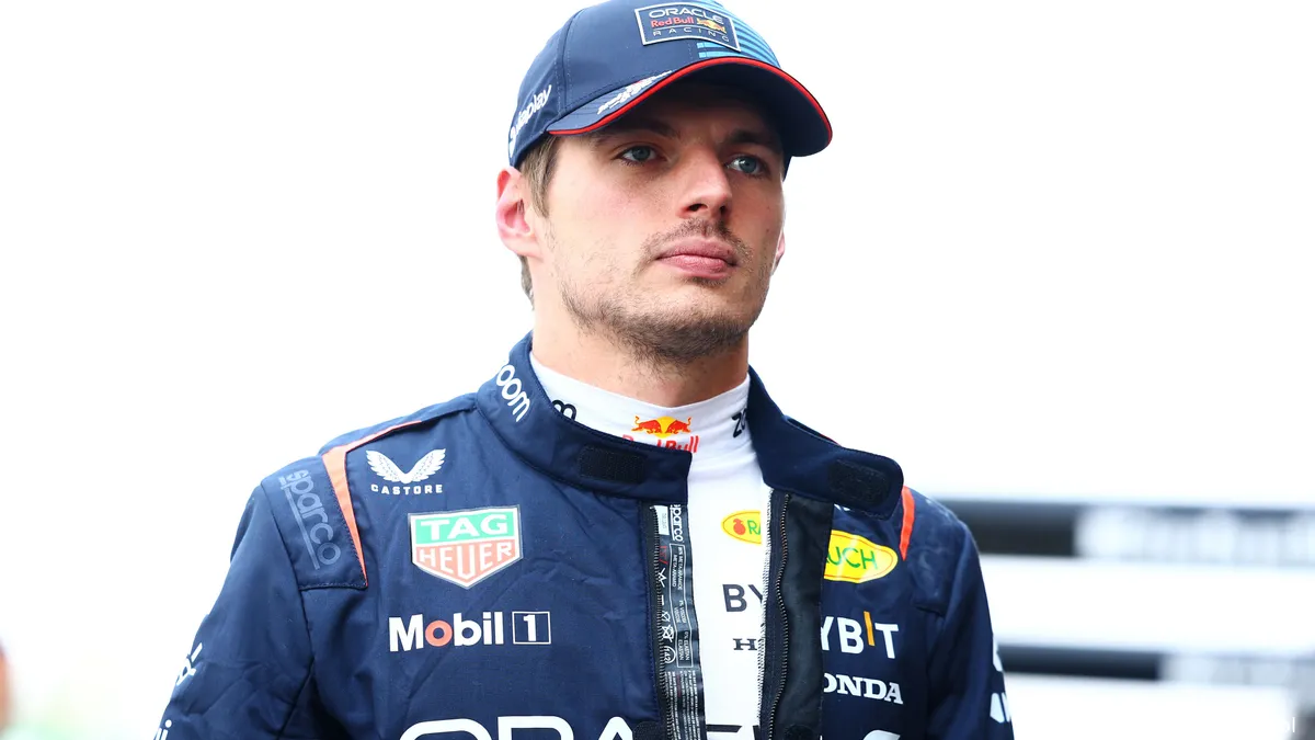 FIA past straf Max Verstappen aan en deelt nóg een penalty uit | GP33