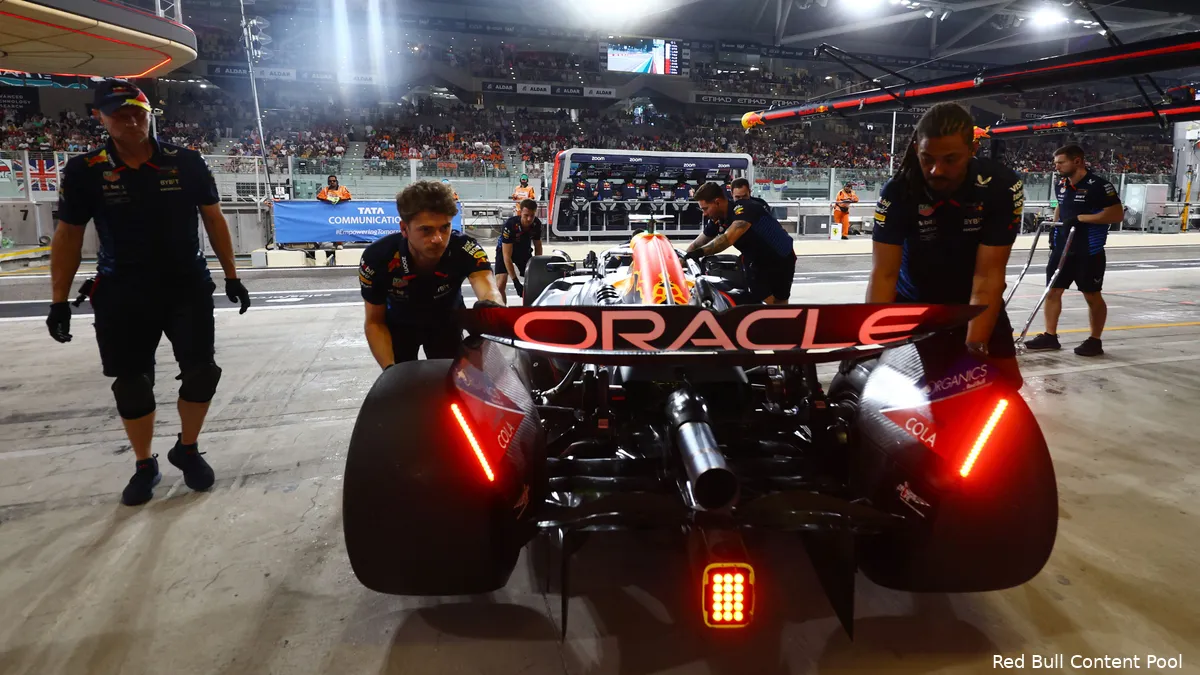 Red Bull-monteur spreekt zich uit over gescheld van Max Verstappen op de radio | GP33