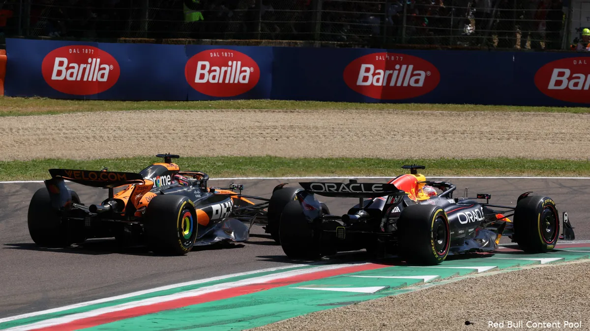 Max Verstappen onthult: hierin heeft Red Bull inmiddels een voordeel ten opzichte van McLaren | GP33