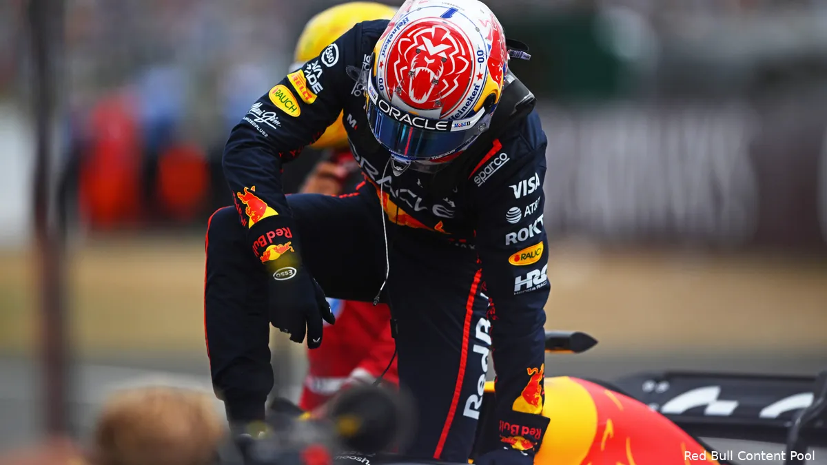 Sebastian Vettel eert Max Verstappen na pole position in Groot-Brittannië | GP33