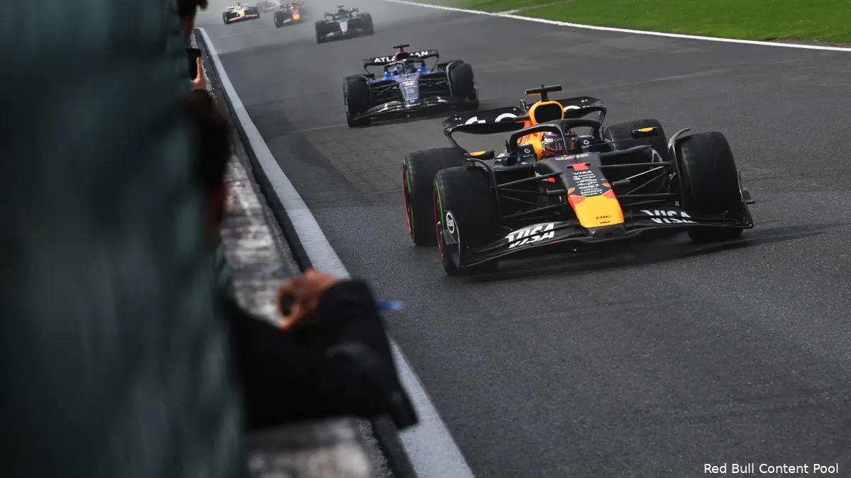 Max Verstappen dient Helmut Marko van repliek: 'Hij zit niet in de auto!' | GP33