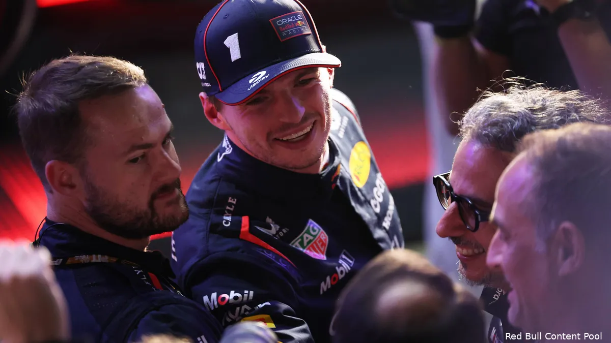 Bizar: Max Verstappen laat F1 collega-coureurs ver achter zich | GP33