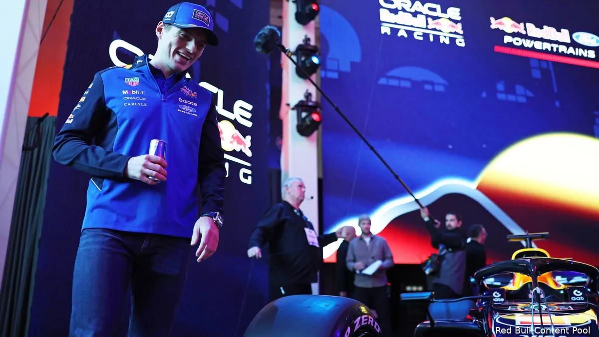 Red Bull geeft duidelijkheid over debuut Max Verstappen in RB22 | GP33