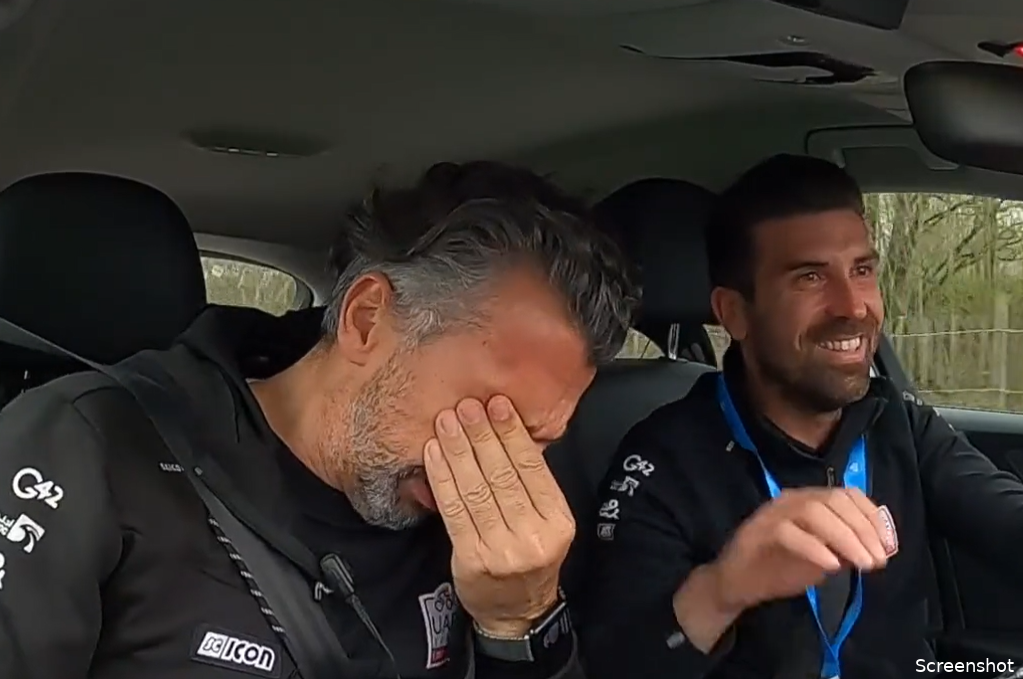 🎥 Schitterende beelden ploegleidersauto UAE: 'Van derrrr Poel is ...