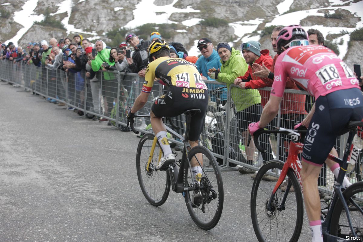 Wat een apotheose! Primoz Roglic slaat dubbelslag in ware thriller en ...