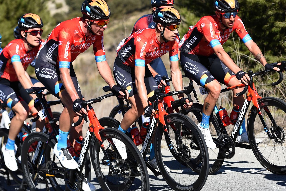 Favorieten etappe 2 Ronde van Valencia 2023 | Wie doet ijzersterk Bahrain Victorious wat in bergrit?