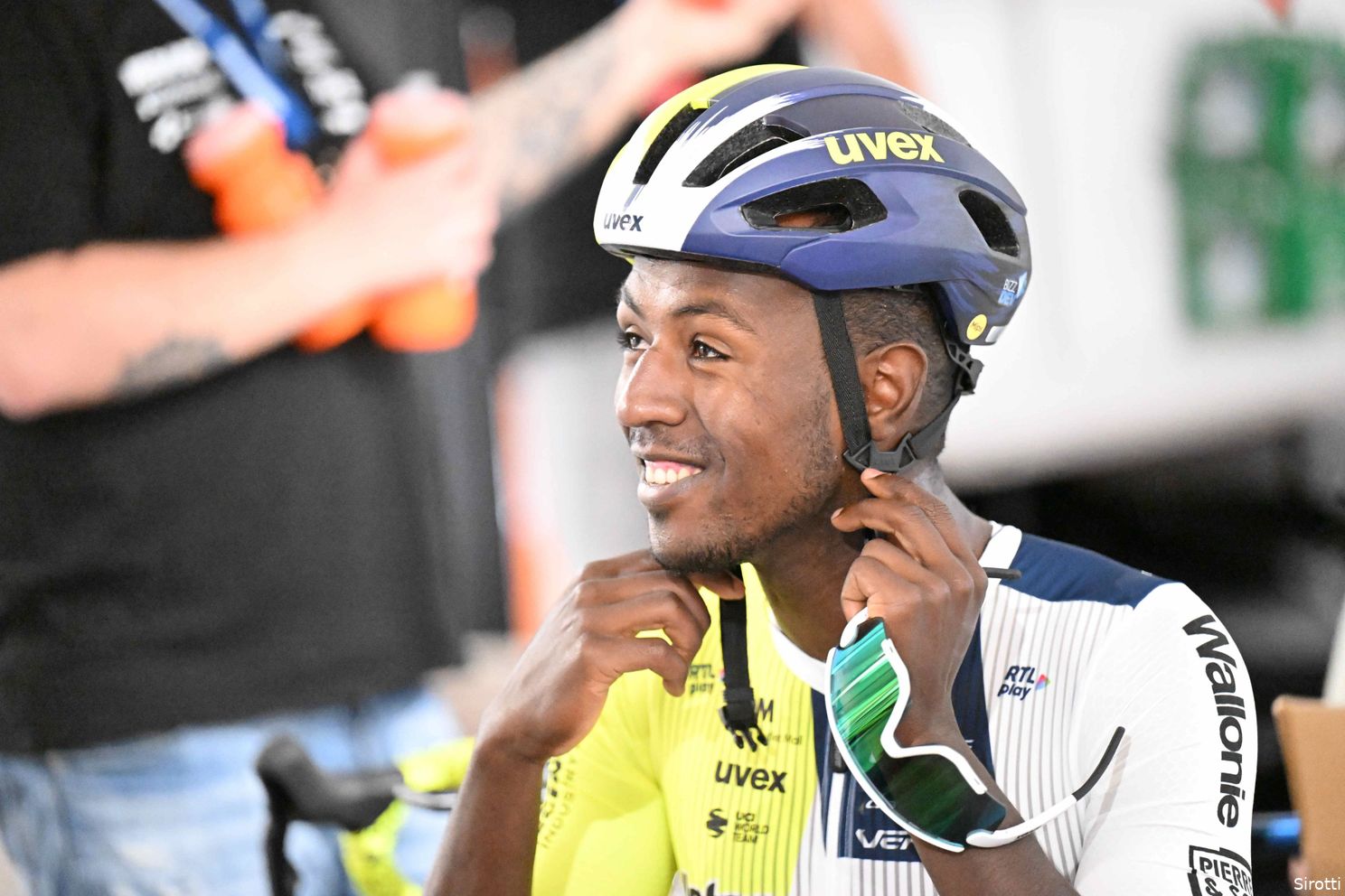 Biniam Girmay heeft zijn leergeld betaald: 'Dat Pogacar niet meedoet ...