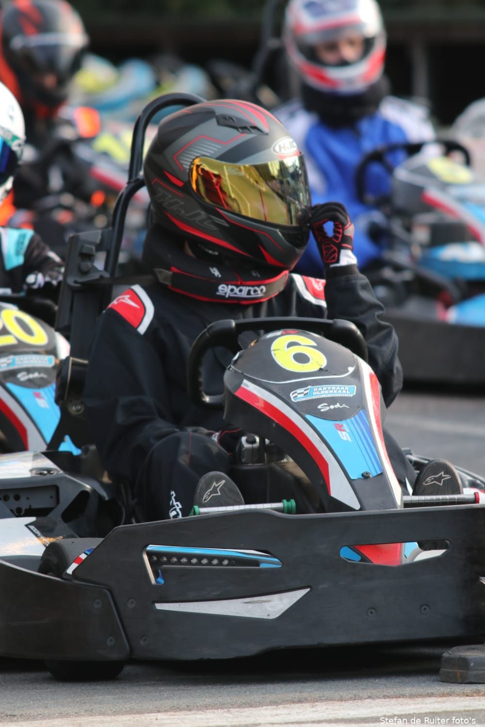 NKH-karter De Boer nam het op tegen Mercedes-junior: 'Er waren meerdere ...