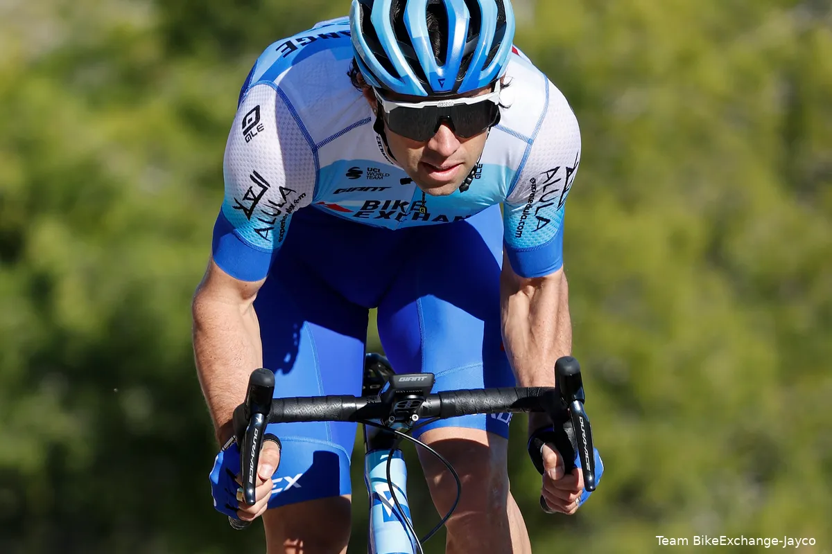 Matthews baalt na val: 'Nu zit ik hier in de bus met hechtingen in mijn ...