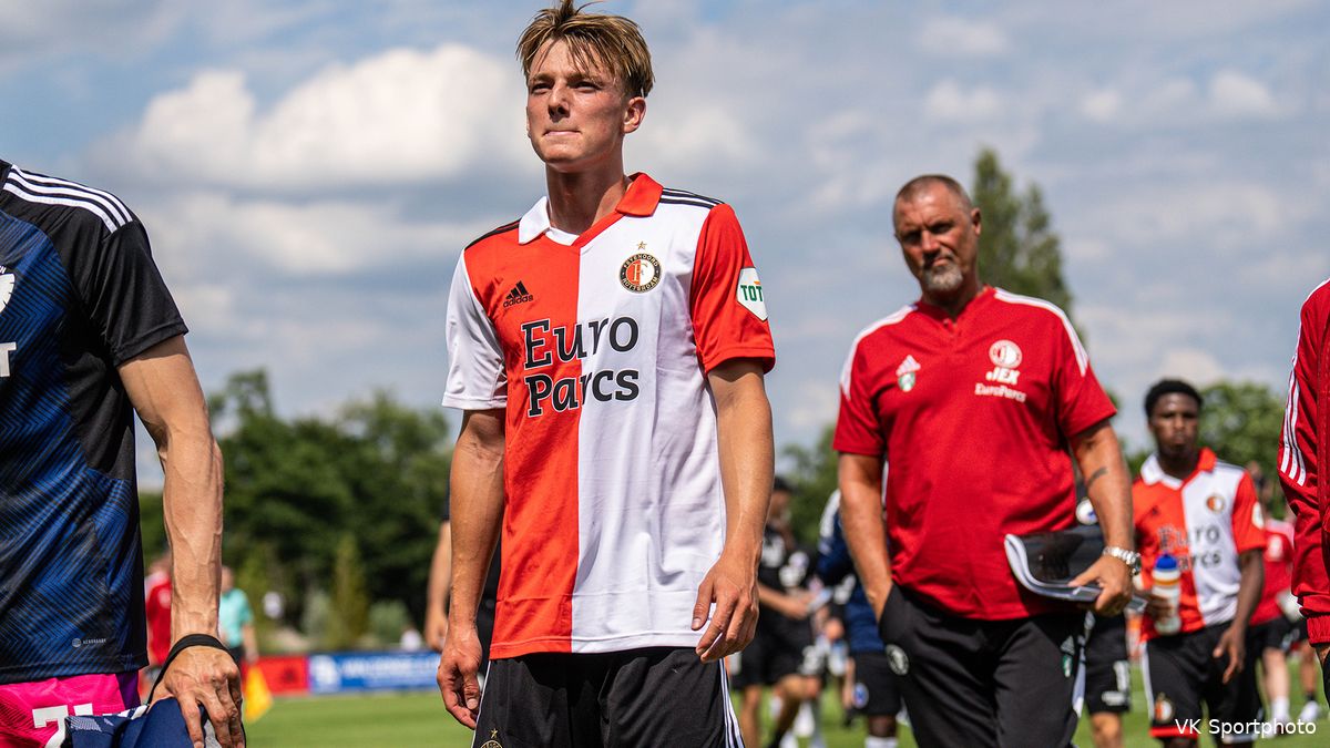 Baars neemt op twintigjarige leeftijd afscheid van het voetballen in ...