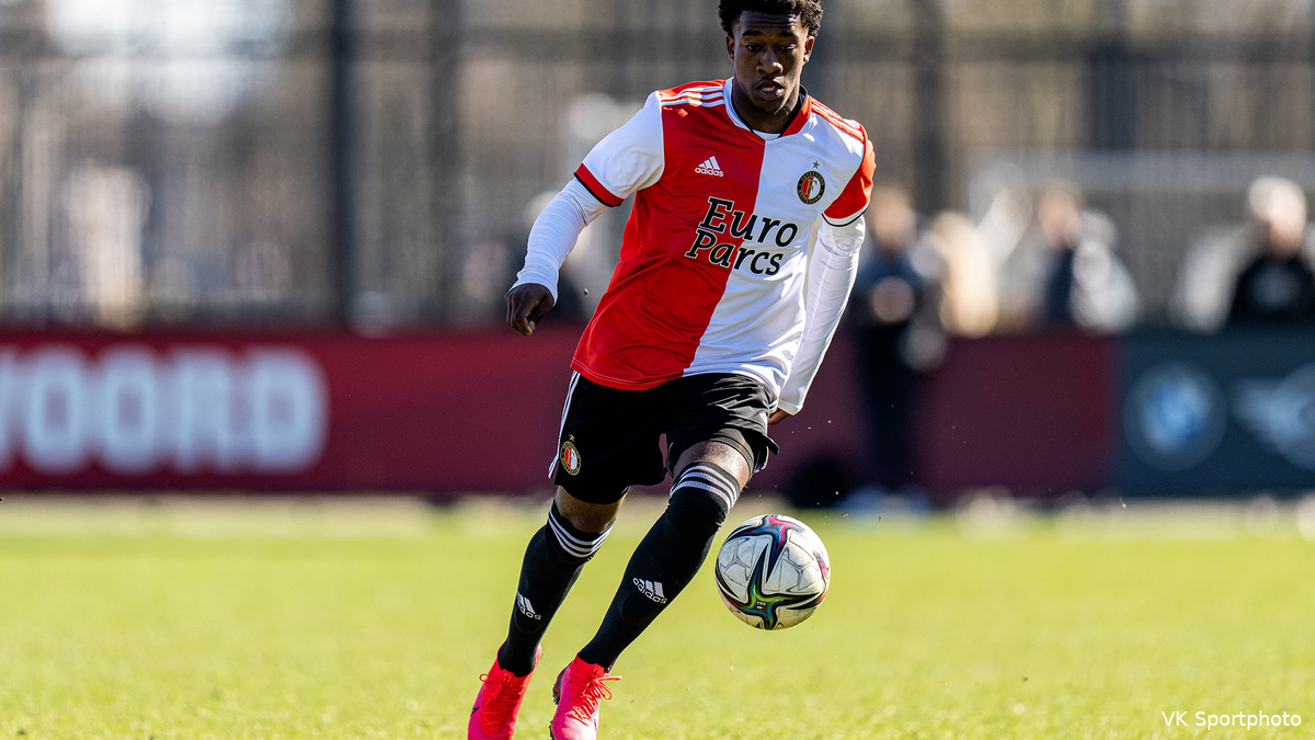 Officieel: Shiloh 't Zand op huurbasis naar FC Dordrecht | FR12.nl