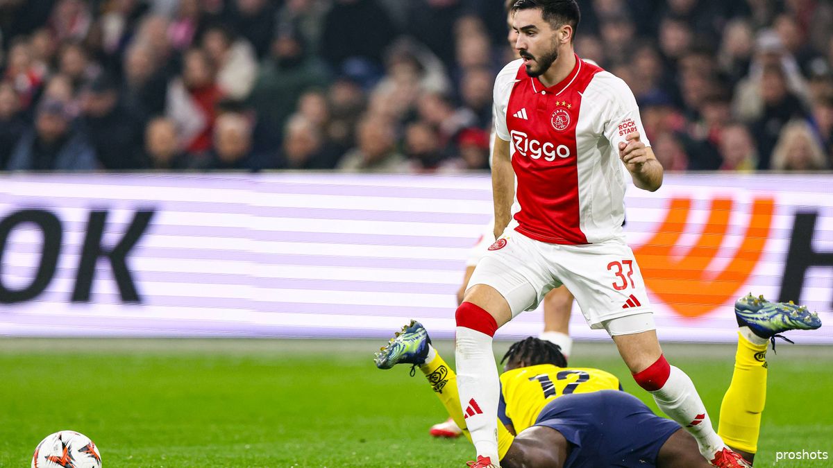 Sutalo ontvangt complimenten: 'Hij was degene die opstond bij Ajax, dat toont wel karakter'