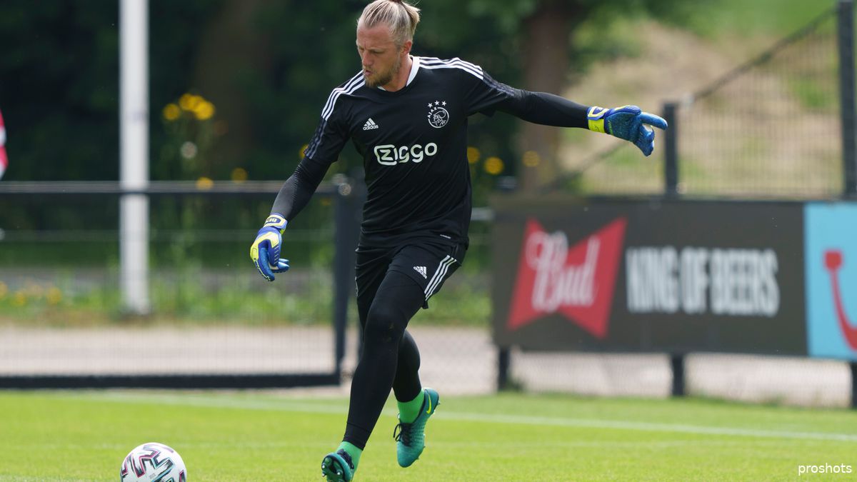 Pasveer begint op doel tegen PSV, Berghuis speelt ook