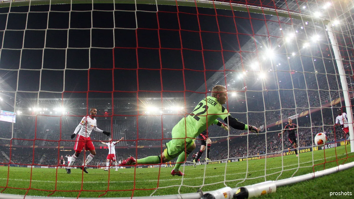 Verweij: 'Ik denk dat Ajax wel wat heeft recht te zetten tegen Salzburg'