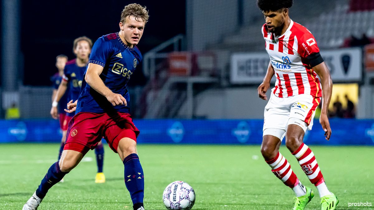 Jong Ajax heeft niet genoeg aan doelpunt Rasmussen en speelt gelijk bij ...