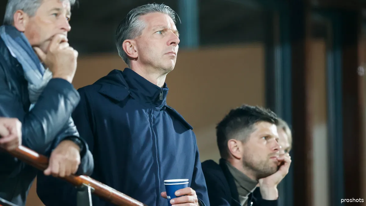 'Hamstra heeft bij clubleiding Ajax aangegeven te vertrekken'