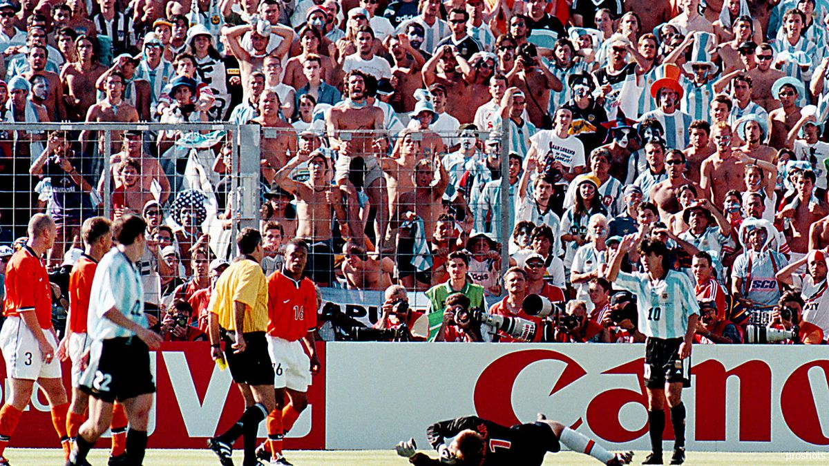 Van der Sar blikt terug op WK 1998: 'Ben er niet trots op, maar was wel ... Van der Sar blikt terug op WK 1998: 'Ben er niet trots op, maar was wel ...