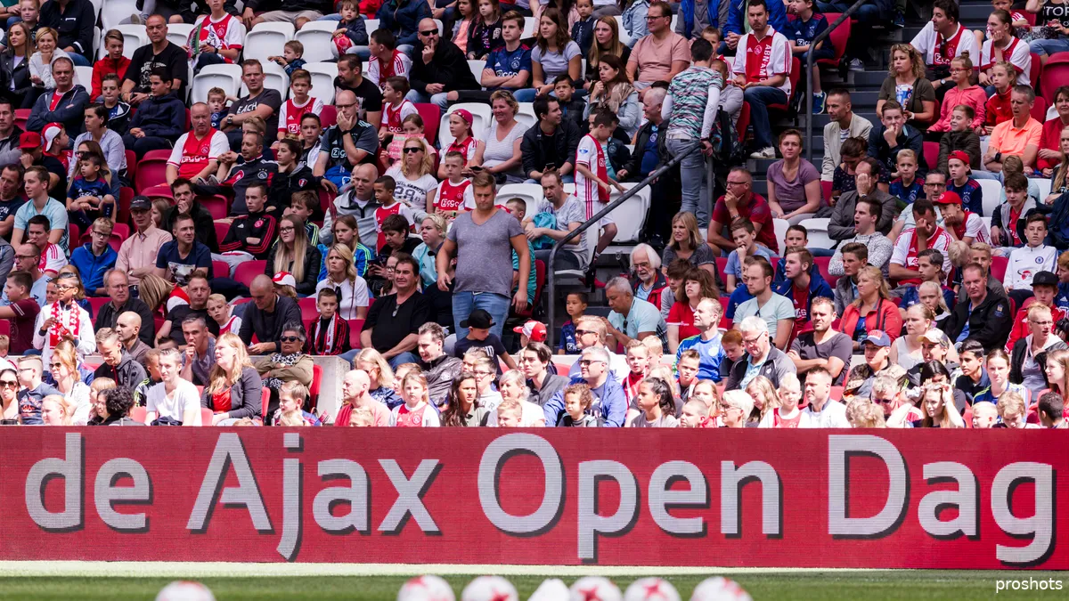Rondom Ajax: Kaarten binnenprogramma Open Dag Ajax vergeven; 25.000 Ajacieden aanwezig