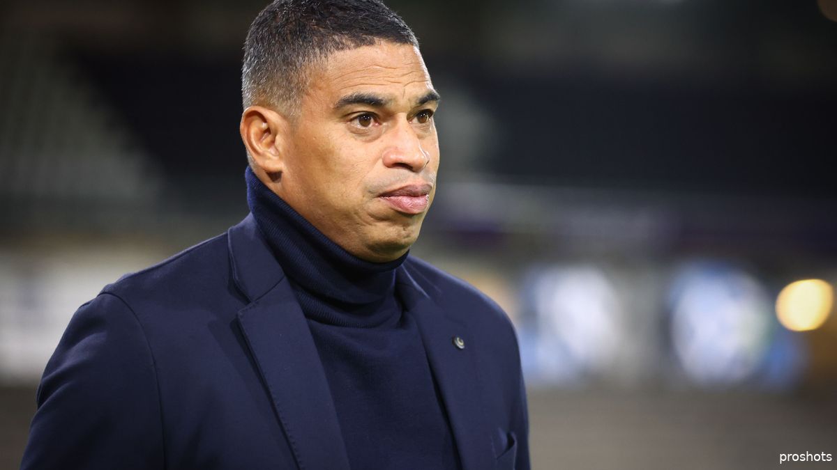 'Hamstra deelde eerst mee dat Reiziger en Heitinga samen Ajax 1 zouden ...