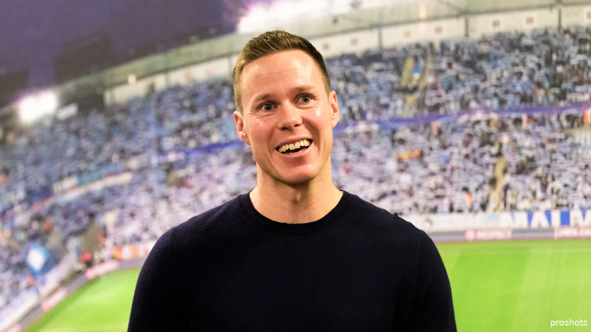 Voormalig Ajax-verdediger Moisander (39) beëindigt voetballoopbaan