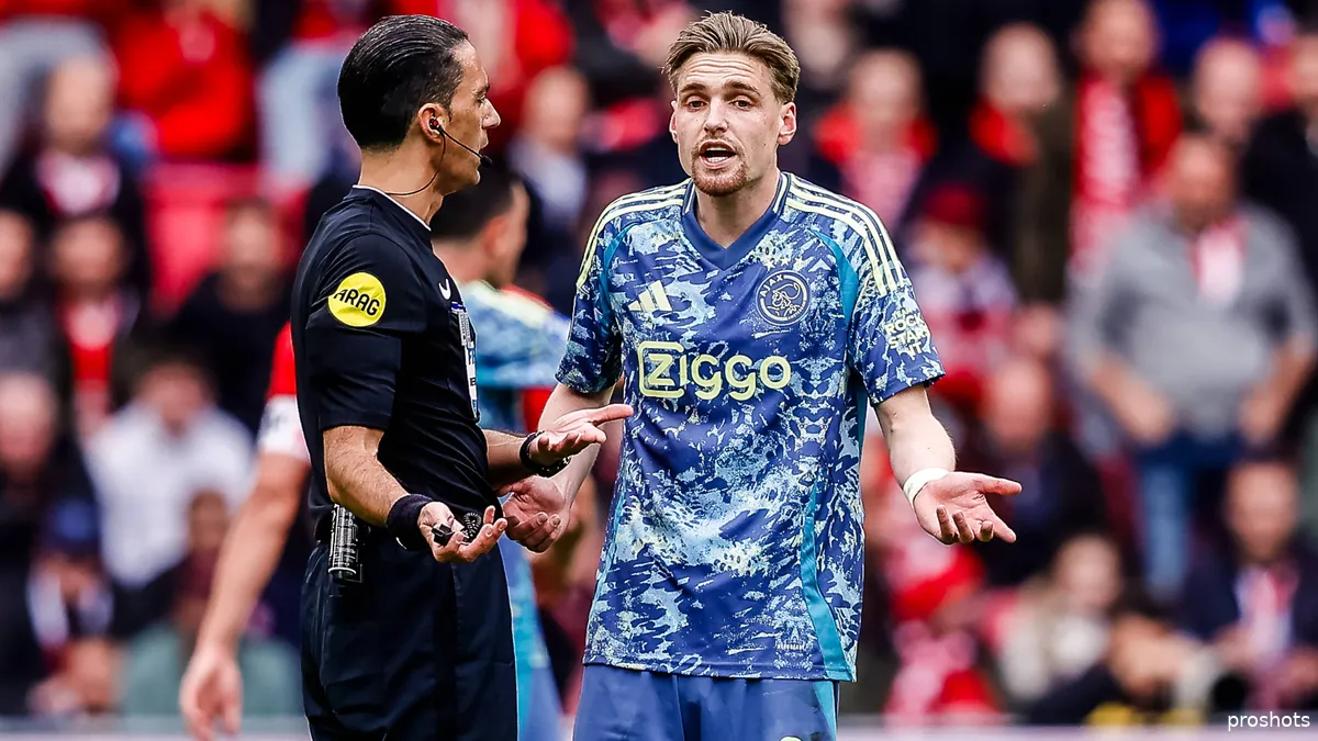 Taylor lyrisch na overwinning op PSV: 'Iedereen stond op scherp, echt ...