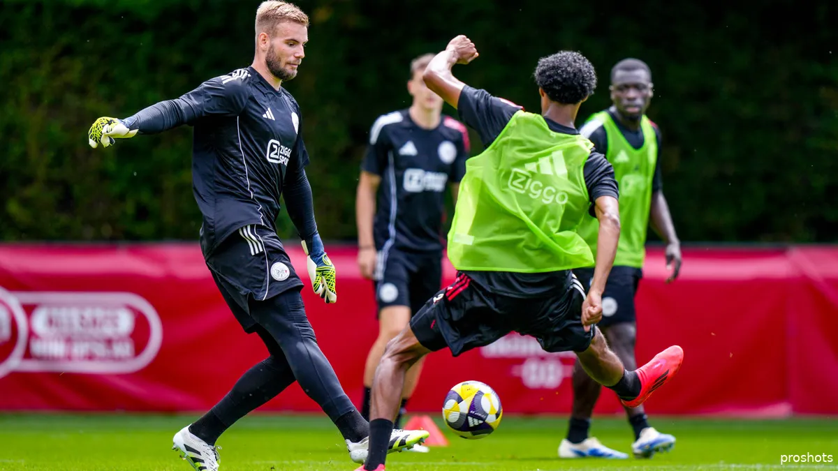 Achterberg werkte jaren met Jaros en ziet in hem ‘echte’ Ajax-keeper: ‘Daarom een goede zet’