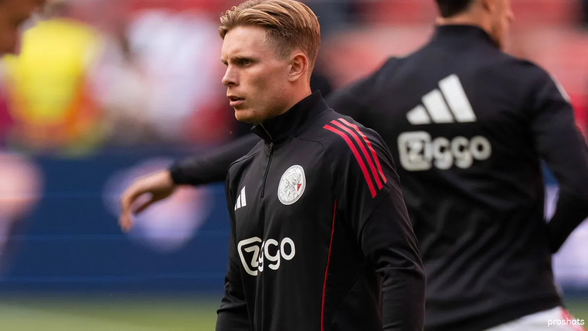 Edvardsen sluit vertrek bij Ajax niet uit: 'Heb gewoon niet goed genoeg ...
