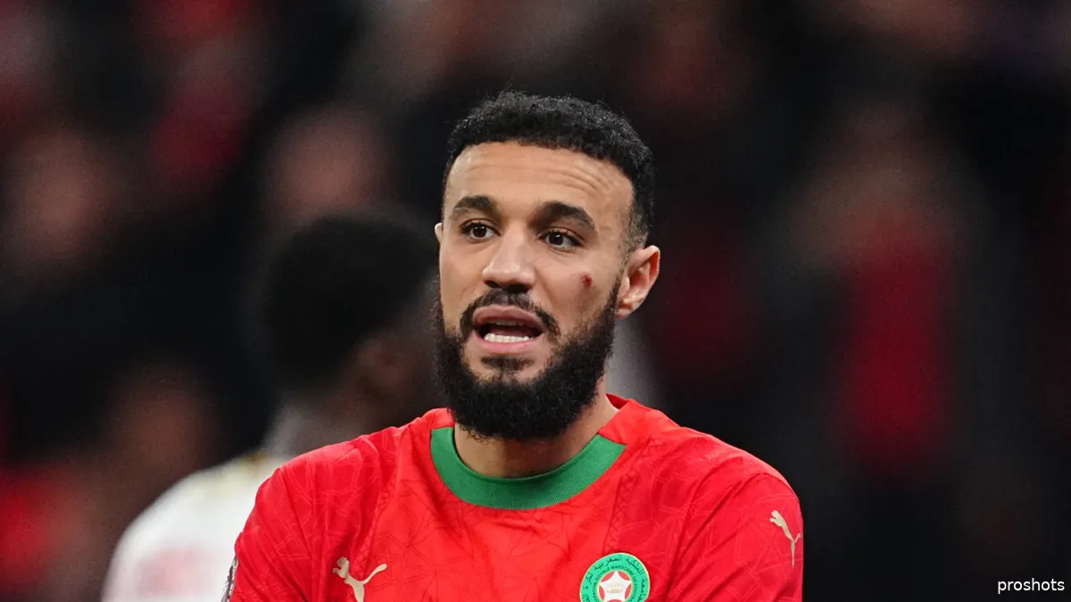 Rondom Ajax: 'Mazraoui is niet altijd bewierookt bij Ajax, maar toen ...