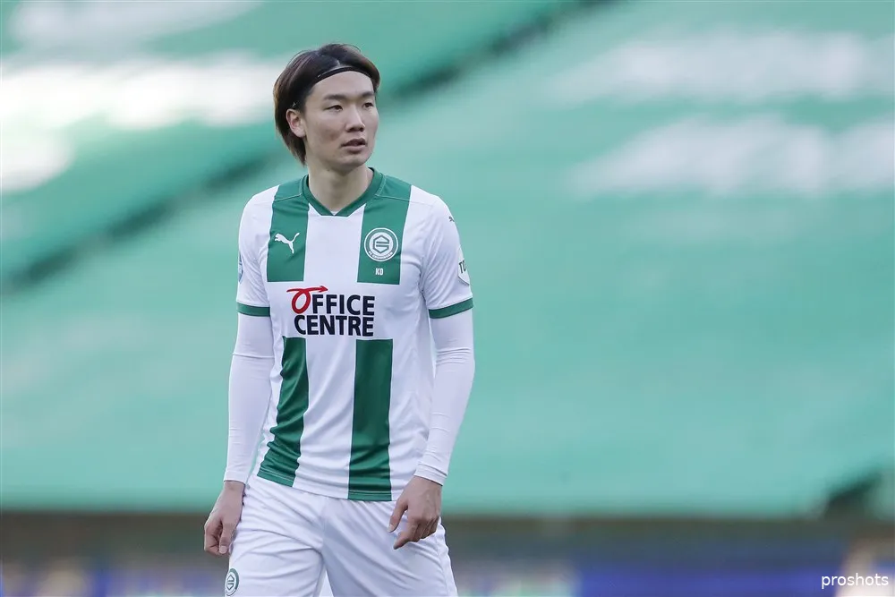 'Itakura ontbreekt in wedstrijdselectie van Borussia Mönchengladbach; akkoord nadert'