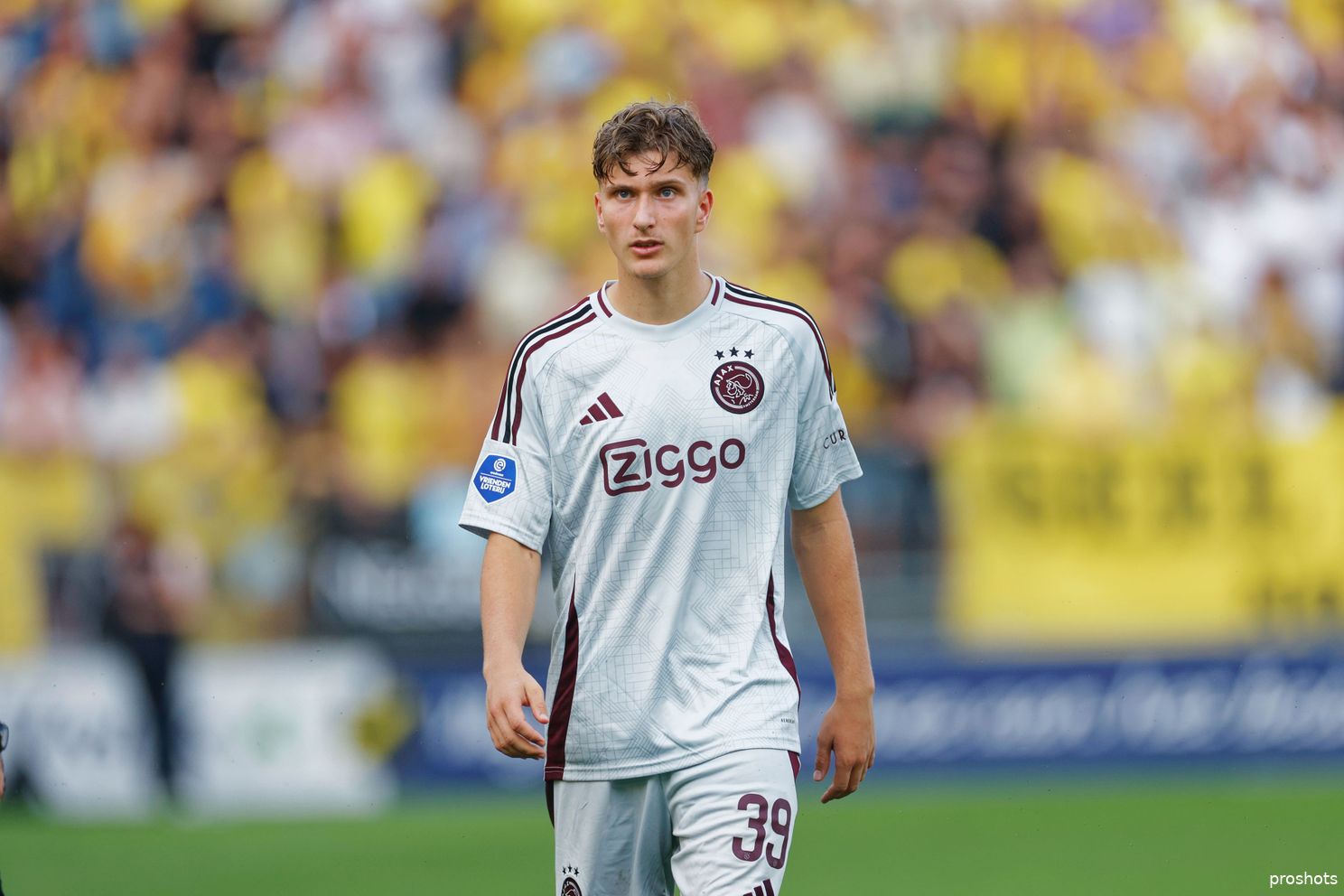 Godts ondanks blessure gelukkig bij Ajax: 'Ik lig er niet superlang uit'