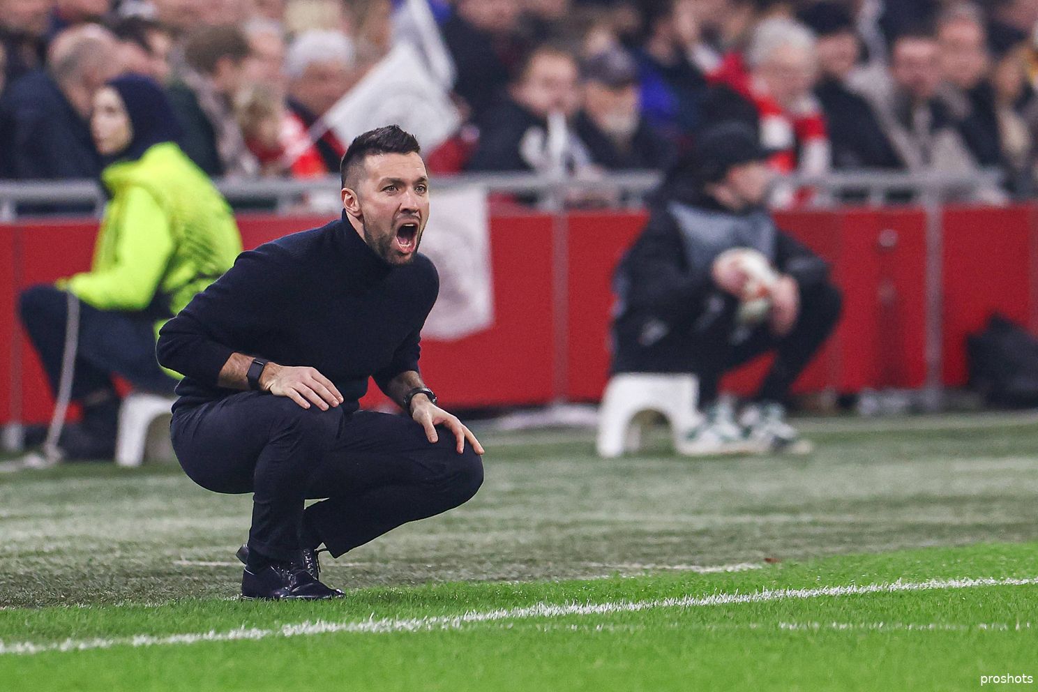 Farioli ziet Ajax-tweetal terugkeren op trainingsveld; plek in selectie lijkt realistisch