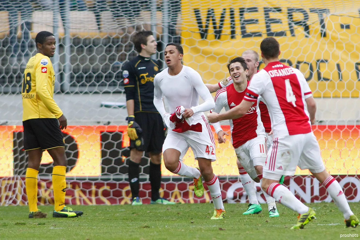 Riedewald kan op zoek naar volgende club: Antwerp licht optie in ...